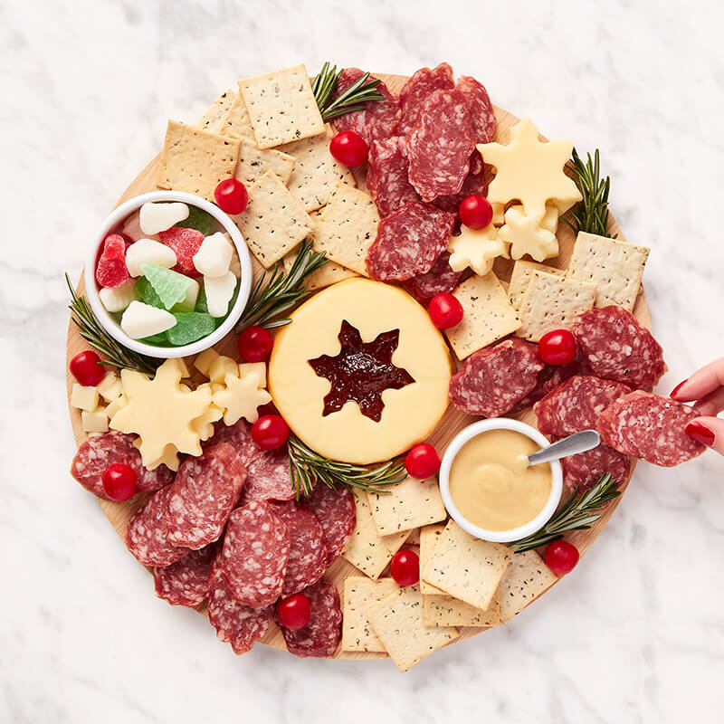 How to Build a Charcuterie Wreath | Hickory Farms